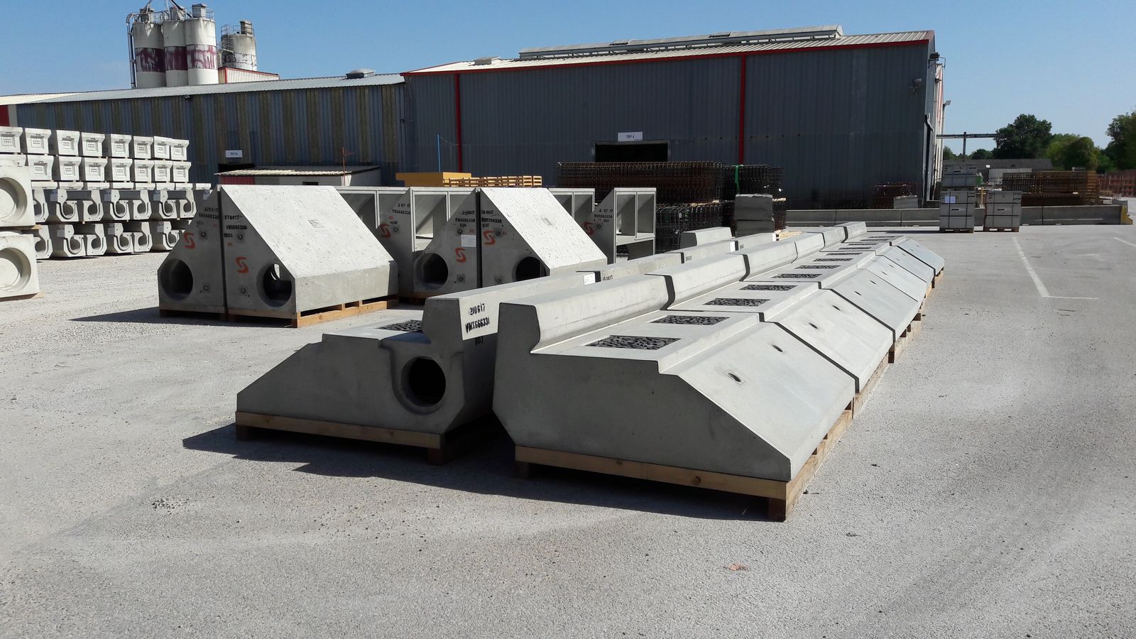 Moules béton préfabrication & Coffrages chantiers | Somava